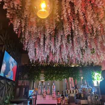 THE SECRET GARDEN ROOM - Updated August 2025 - 3491 Piedmont Rd NE ...