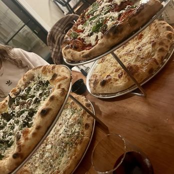 PIZZERIA FLORIAN - 24 Photos - 650 Main St, East Aurora, New York - Pizza - Restaurant Reviews ...