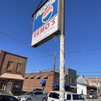 REMOS HOTDOGS - Updated August 2024 - 26 Photos & 27 Reviews - 241 2nd ...