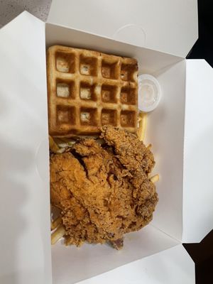 ALI’S CHICKEN & WAFFLES - Updated December 2025 - 84 Photos & 107 ...