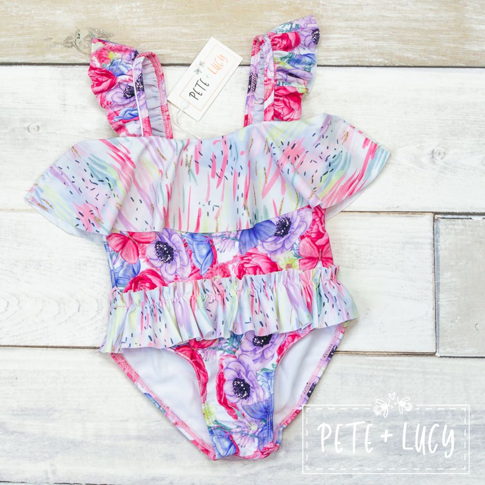 GRETCHEN’S TREASURE CHEST - Updated October 2025 - 141 Photos - 4916 Old Country Club Rd ...