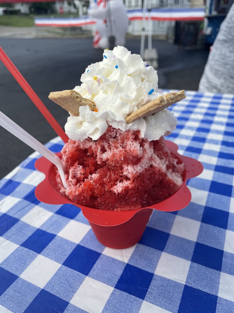 FROSTYS FROZEN FRENZY - Updated August 2025 - 252 E Main St, Saint ...