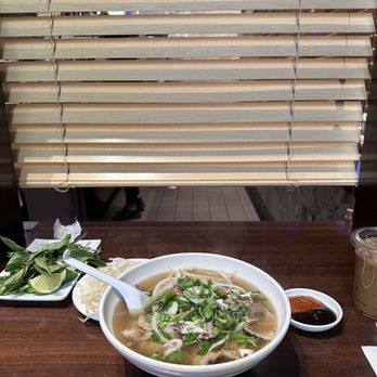 PHOHOLIC - Updated May 2024 - 482 Photos & 287 Reviews - 3333 Bristol ...