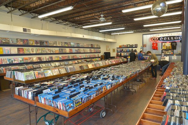 CD CELLAR - 17 Photos & 73 Reviews - Vinyl Records - 105 Park Ave ...