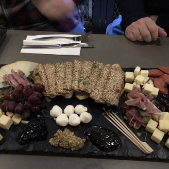 THE SHAKER & VINE - Updated December 2025 - 370 Photos & 199 Reviews ...