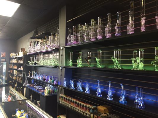 WIZARD HAT SMOKE SHOP - Updated November 2025 - 13 Photos & 16 Reviews ...