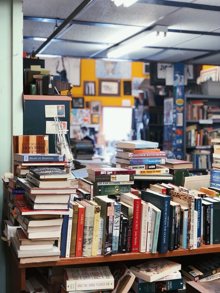 SPEAKING VOLUMES - Updated January 2025 - 20 Photos & 22 Reviews - 377 ...