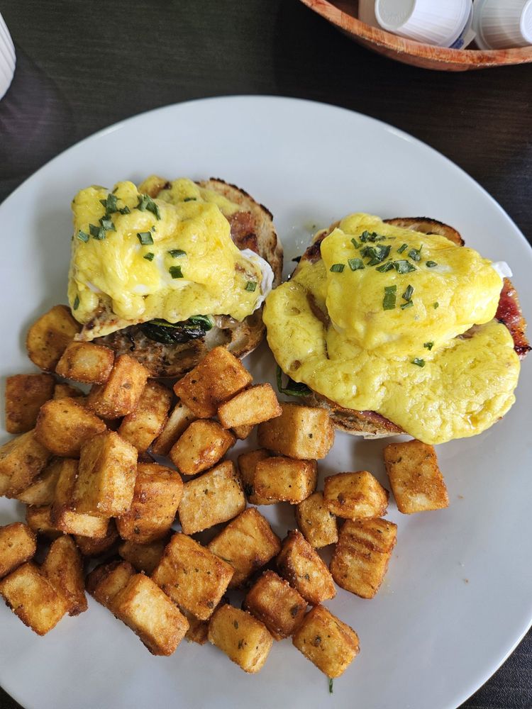 SHAN’S - Updated January 2026 - 7060 Simcoe County Road 27, Thornton, Ontario - Breakfast ...