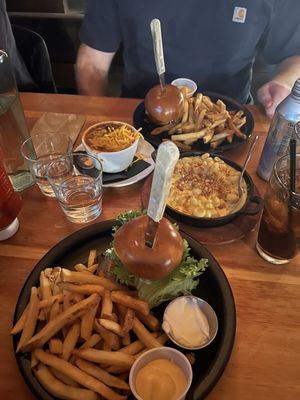 THE COMMONWEALTH - Updated December 2025 - 260 Photos & 341 Reviews ...