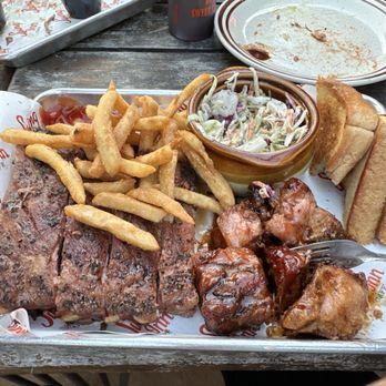 SWING INN CAFE & BBQ - Updated May 2024 - 1018 Photos & 1265 Reviews ...