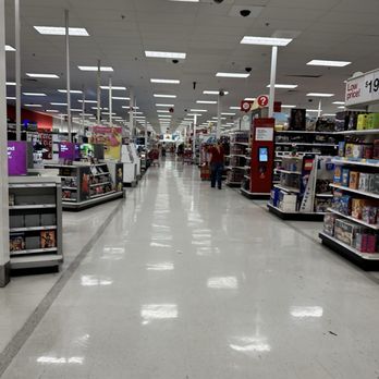 TARGET - Updated January 2025 - 288 Photos & 377 Reviews - 10576 ...