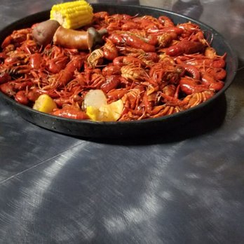 BEN CHRISTMAS CRAWFISH - Updated October 2025 - 11 Reviews - 320 Hodges ...