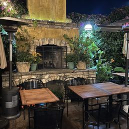 CAFE CRUZ - Updated November 2025 - 566 Photos & 1061 Reviews - 2621 ...