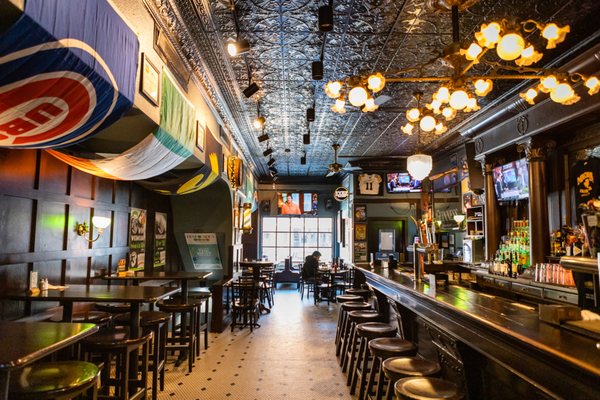 MICKY’S IRISH PUB & GRILL - 160 Photos & 142 Reviews - 11 S Dubuque St ...