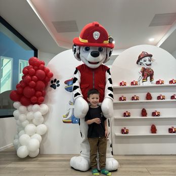 LOOMA SPACE - Updated July 2025 - 190 Photos & 110 Reviews - 2065 Palos ...