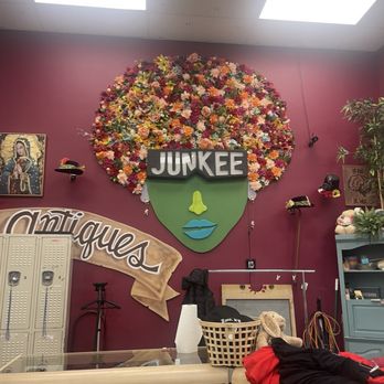 JUNKEE CLOTHING EXCHANGE - Updated December 2024 - 516 Photos & 391 ...