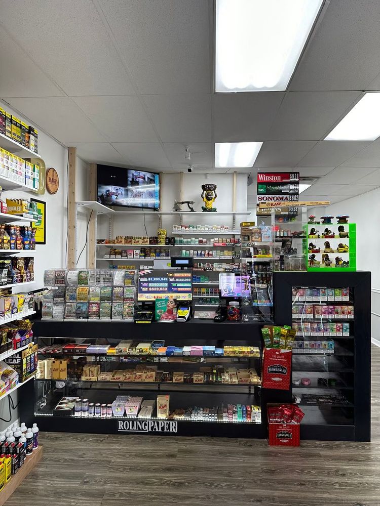 VAPE & SMOKE CITY - Updated November 2024 - 557 Main St, Edwardsville ...