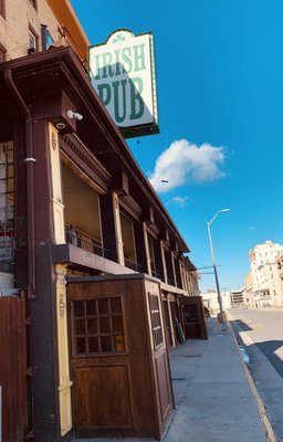 THE IRISH PUB - 242 Photos & 370 Reviews - Pubs - 164 St James Pl ...