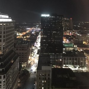 THE HEADLINERS CLUB - 52 Photos & 14 Reviews - 221 W 6th St, Austin, TX ...