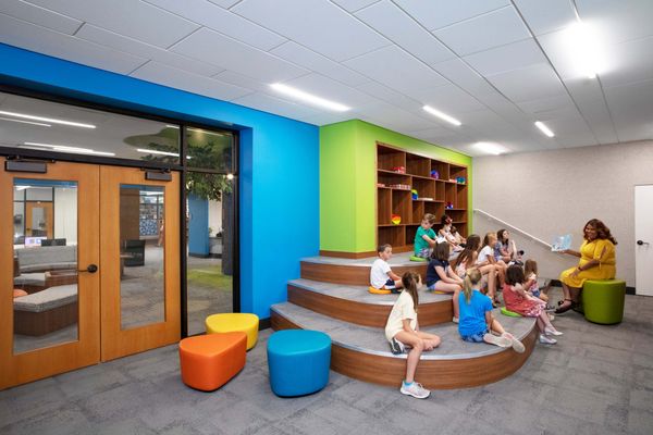 HENDERSON COUNTY PUBLIC LIBRARY - Updated August 2025 - 11 Photos - 101 ...