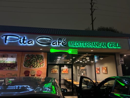 PITA CAFÉ MEDITERRANEAN GRILL - Updated November 2025 - 114 Photos ...