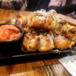 EDELWEISS PIZZA PUB PASTRIES - Updated December 2025 - 493 Photos & 226 ...