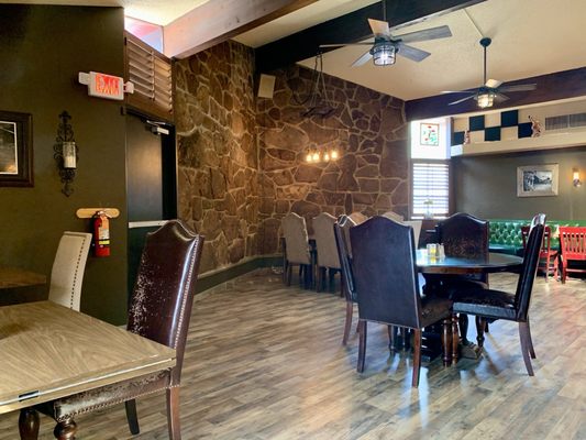 THE BADGER’S DEN - Updated December 2025 - 95 Photos & 107 Reviews ...