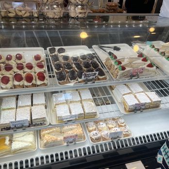 PHOENIX BAKERY - 1207 Photos & 859 Reviews - 969 N Broadway, Los ...
