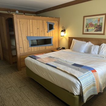 GRAND COUNTRY INN - Updated December 2025 - 107 Photos & 133 Reviews ...