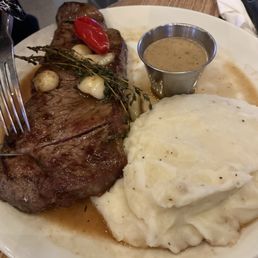 TAP SPORTS BAR EXCALIBUR - Updated October 2025 - 193 Photos & 73 ...