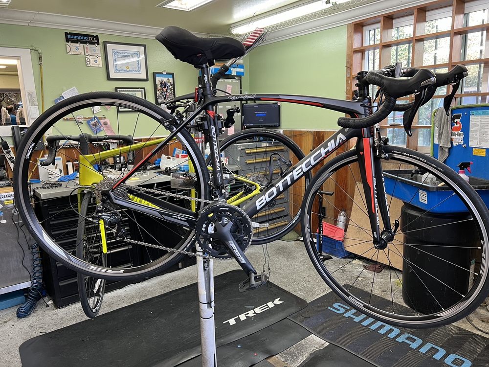 HELEN’S CYCLES - Updated September 2024 - 107 Photos & 499 Reviews ...