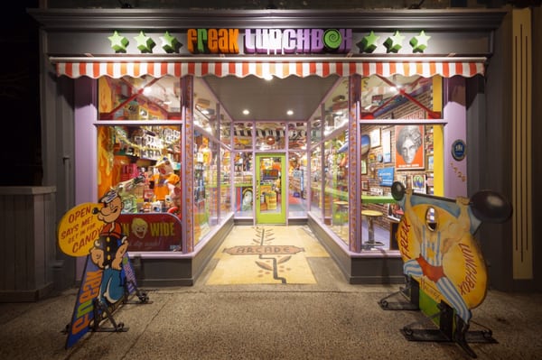 FREAK LUNCHBOX - Updated December 2024 - 42 Photos & 72 Reviews - 1729 ...