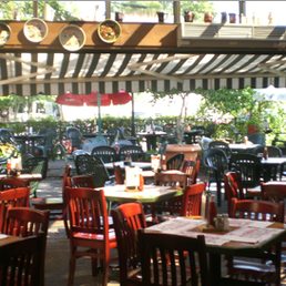 CLOVERLEAF TAVERN - Updated December 2025 - 1061 Photos & 1044 Reviews ...