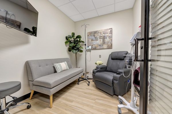 FLEXCARE INFUSION CENTERS - Updated October 2025 - 1826 E 15th St ...