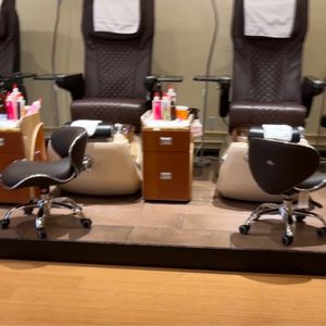 NIGHT LIGHT NAIL SALON - Updated January 2025 - 895 Photos & 692 ...