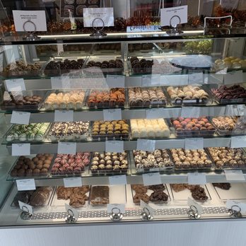 THE CHOCOLATE SPECTRUM - Updated January 2026 - 27 Photos & 19 Reviews ...