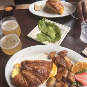 SIMPLE SIMON’S BAKERY & BISTRO - 1193 Photos & 1469 Reviews - 3639 Main ...