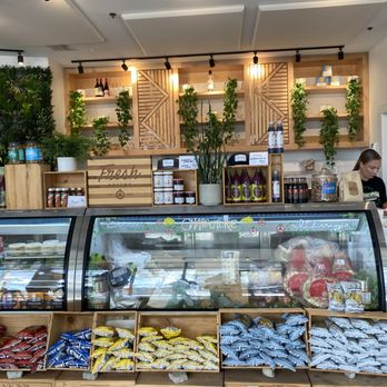 FRESH BOSTON - Updated October 2025 - 90 Photos & 42 Reviews - 232 Old ...