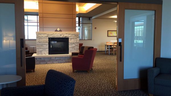 OAK CREEK PUBLIC LIBRARY - Updated October 2025 - 18 Photos - 8040 S ...