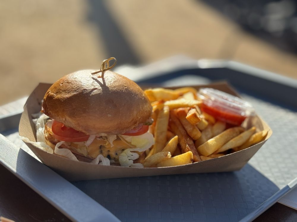 HUCKLEBERRY - Updated August 2025 - 45 Photos & 52 Reviews - 440 E St ...