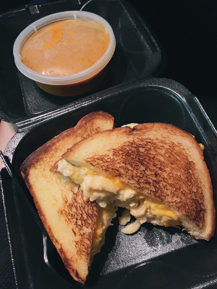 THE BIG CHEEZY - 11 Photos - Food Trucks - 2679 Highland Rd, Baton ...