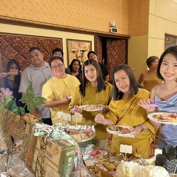 SANTIS DELICATESSEN - Updated October 2025 - 14 Photos - Trans-Orient ...