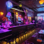 SHAKERS CIGAR BAR - 134 Photos & 199 Reviews - 422 S 2nd St, Milwaukee ...