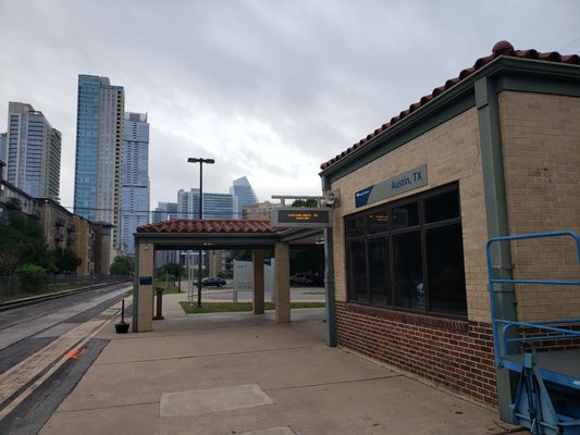 AMTRAK - Updated December 2024 - 74 Photos & 51 Reviews - 250 N Lamar ...