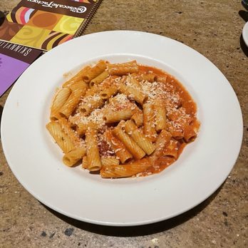 THE CHEESECAKE FACTORY - Updated June 2024 - 1602 Photos & 1423 Reviews ...