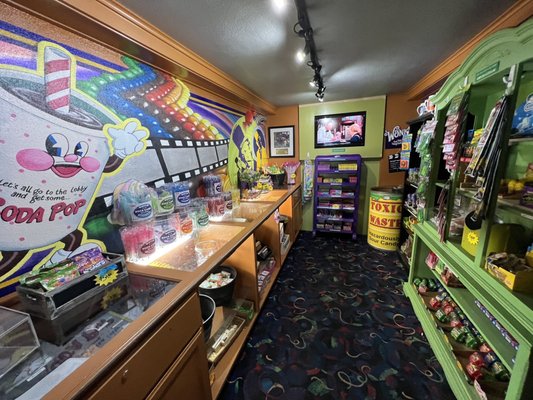 THE CANDY VAULT - Updated December 2025 - 74 Photos & 79 Reviews - 42 ...