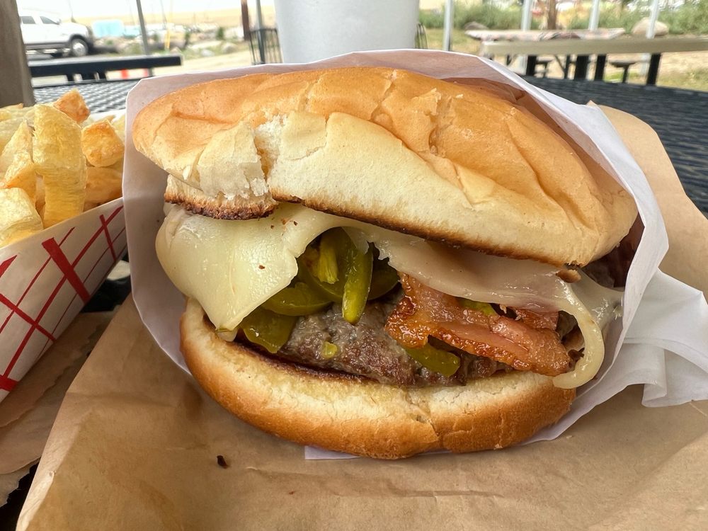 BILLY BURGERS DRIVE IN - Updated December 2025 - 64 Photos & 81 Reviews ...