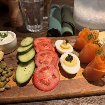 HUBBARD INN - Updated December 2024 - 471 Photos & 253 Reviews - 110 W ...