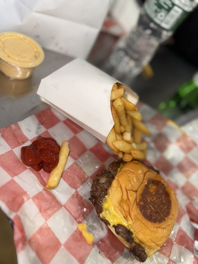 7TH STREET BURGER - Updated July 2025 - 131 Photos & 72 Reviews - 173 ...