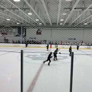 WEST MEADOWS ICE ARENA - 3939 Winnetka Cir, Rolling Meadows, Illinois ...